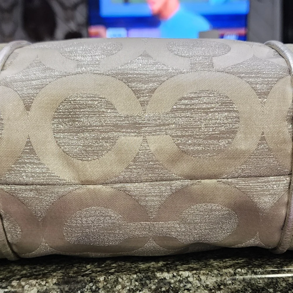 Coach | Bags | Coach Poppy Cream Designer Tote Bag | Poshmark